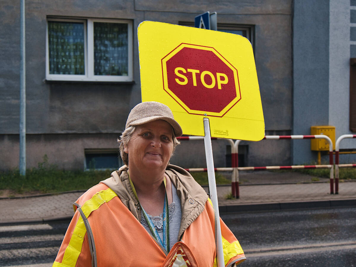 Pani "Agatka" ze Żwirki i Wigury jest nieoceniona. Przeprowadza ...