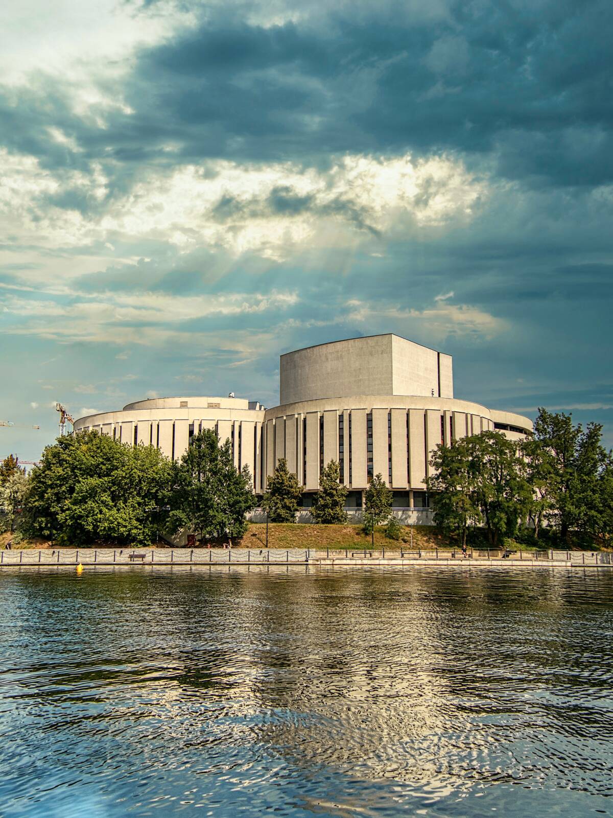Opera Nova odwołuje spektakle. Znika z repertuaru balet Piotra ...