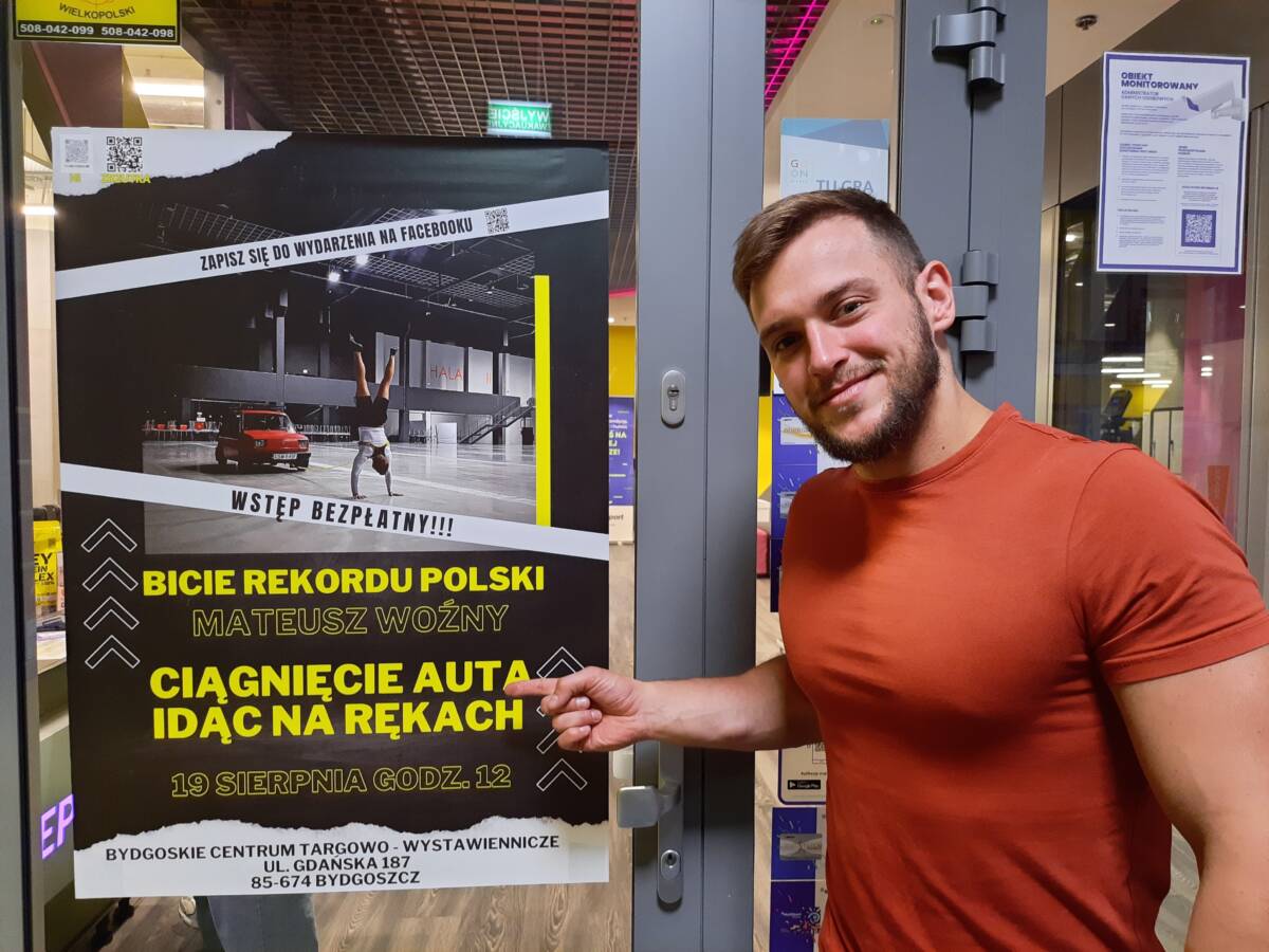 Bydgoski mistrz w staniu na rękach. Jako drugi człowiek na świecie ...